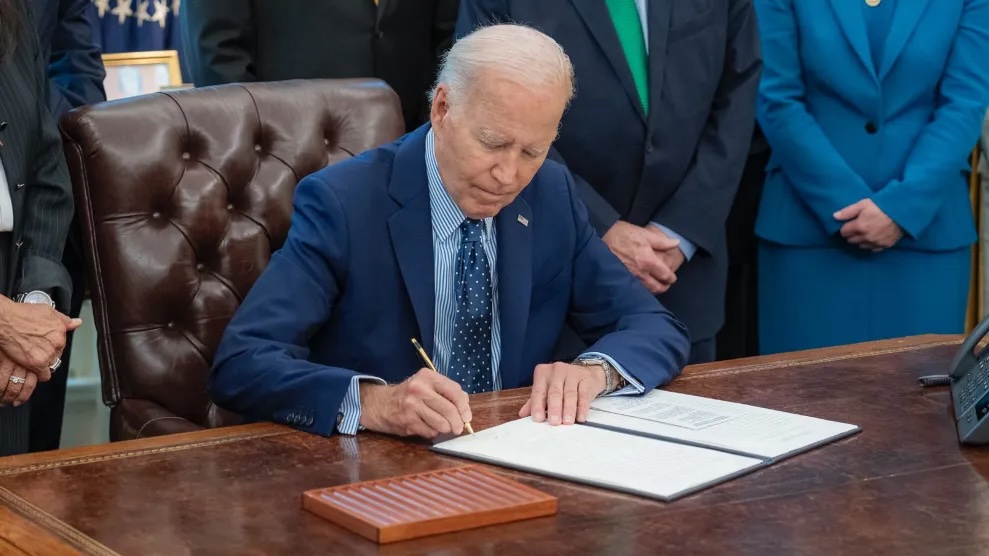 In Late Night Rant Trump Claims Biden’s Pardons are ‘Void’ and ‘Vacant’ Because of Autopen ...