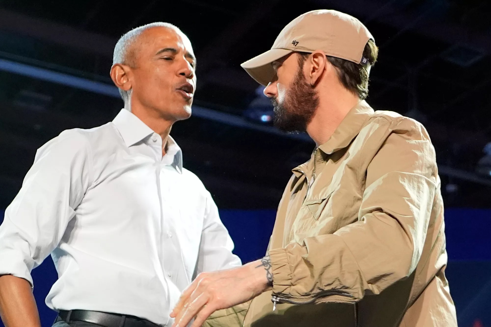 Watch Obama ‘Rap’ An Eminem Song After Singer Intros Him In Detroit ...