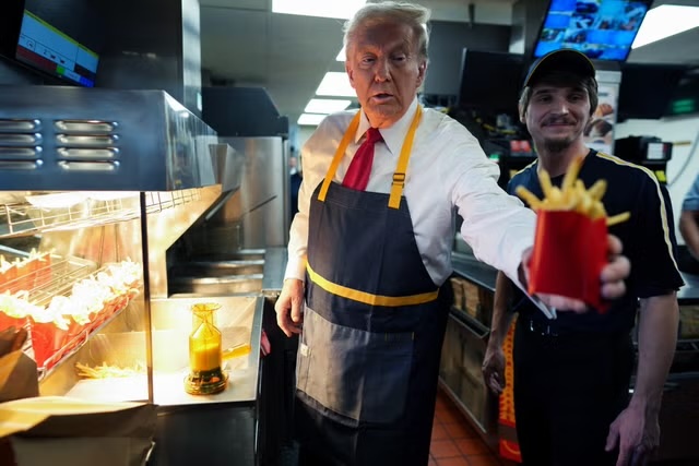 Donald Trump Mocked For Crowd Claim When He Made French Fries At ...