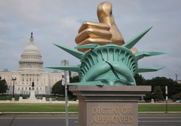 A Mysterious ‘Dictator Approved’ Sculpture Appears On The National Mall ...